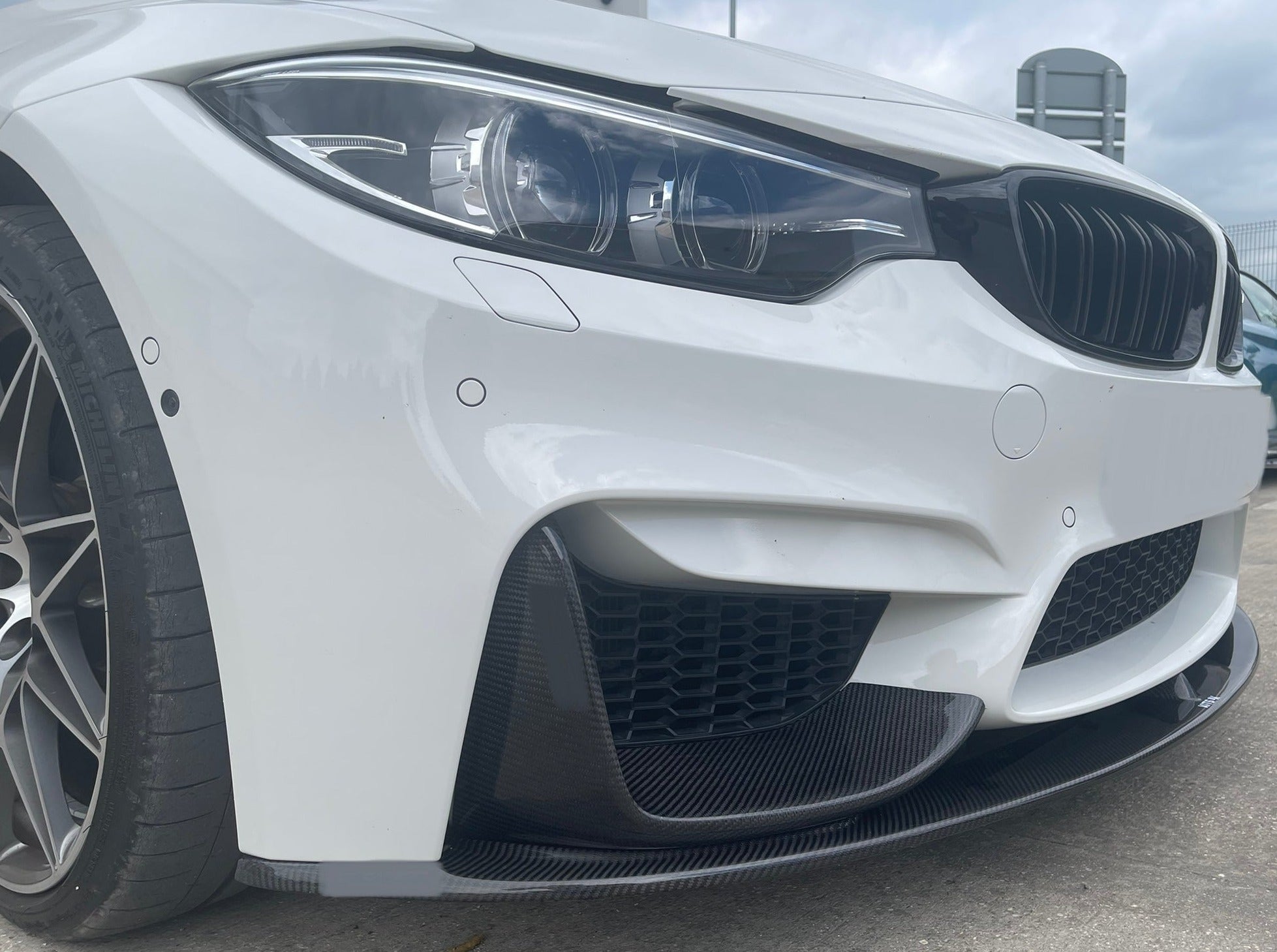 bmw-m3-f80-full-carbon-fibre-m-performance-style-package-ndash-kits-uk